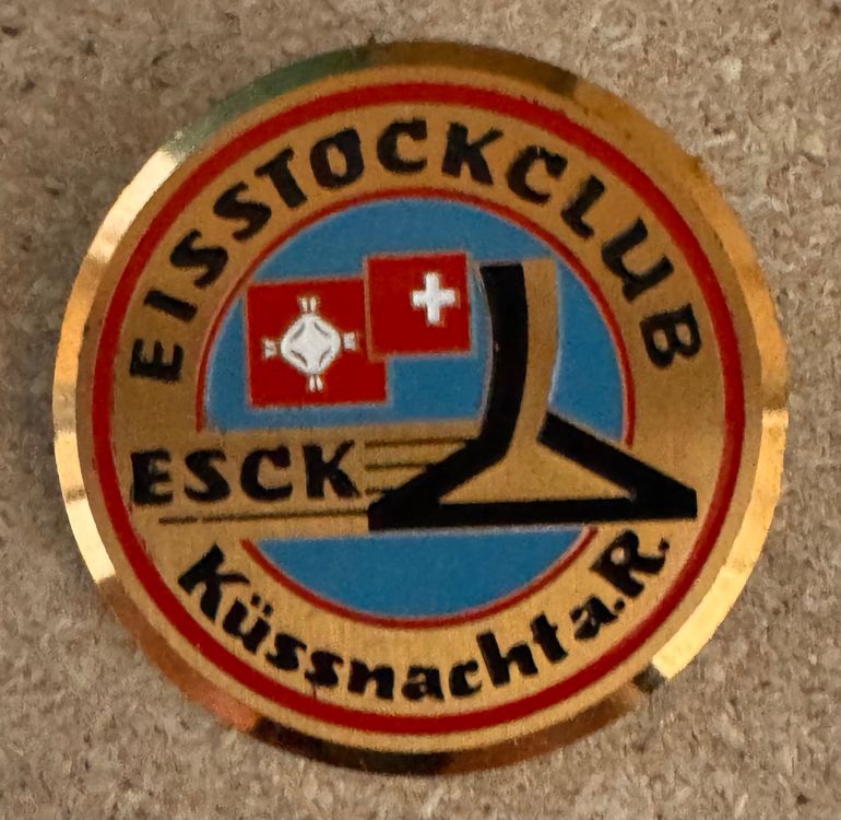 Eisstockclub Küssnacht a.R. ESCK Anstecknadel (Gebraucht) in Andwil SG ...