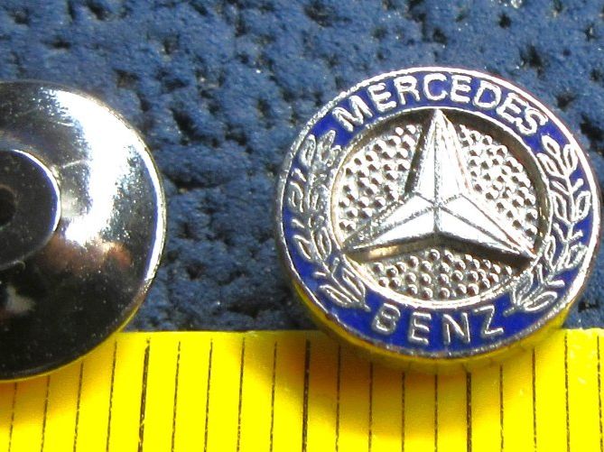 MERCEDES BENZ AUTO LOGO SCHMUCK-PIN KLEIN MIT SECURITY-CLIP (Gebraucht ...