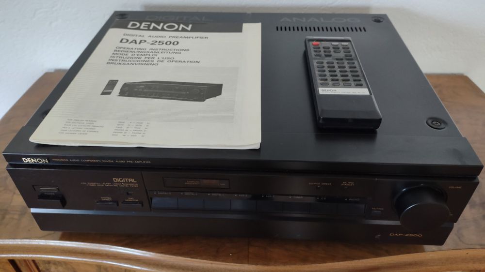 Denon DAP-2500 Preamp. + 2 POA 4400A power amp. (Gebraucht) in ...