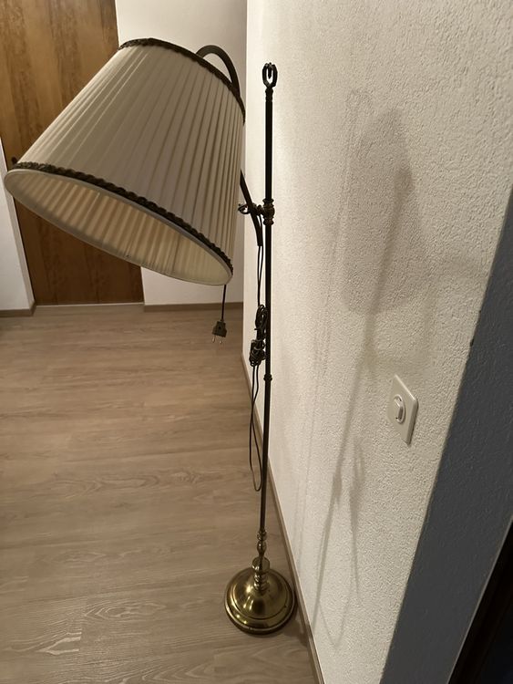 Stand Lampe (Gebraucht) in Oberentfelden für CHF 5 – nur Abholung auf ...