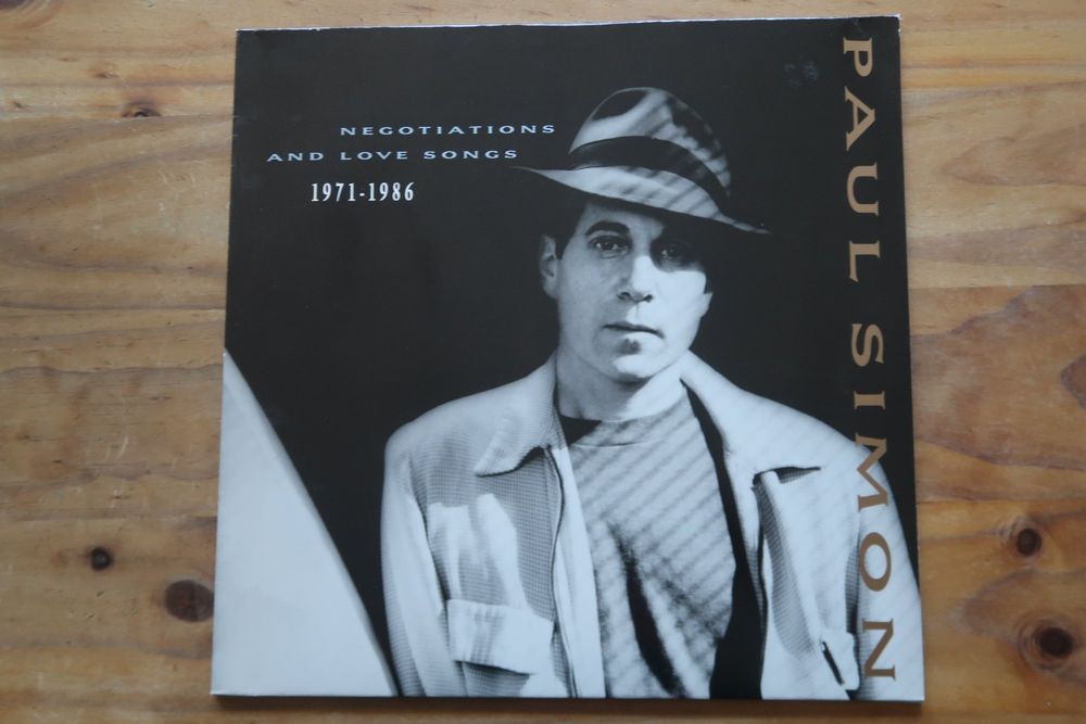 PAUL SIMON - NEGOTIATIONS AND LOVE SONGS 1971-1986 - 2x LPs | Kaufen auf Ricardo