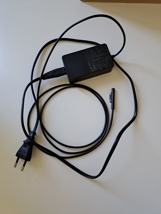 Microsoft Surface Ladekabel (Gebraucht) in Bern für CHF 16 – mit ...