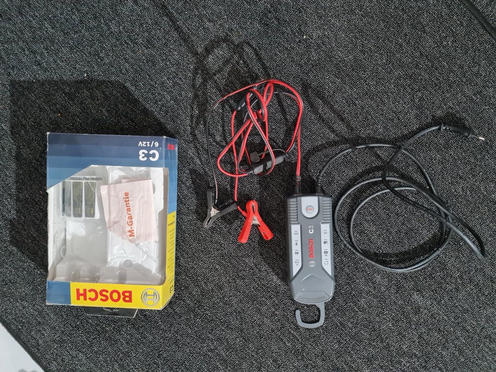 Batterieladegerät Bosch C3 (Gebraucht) in für CHF 36 – mit Lieferung ...