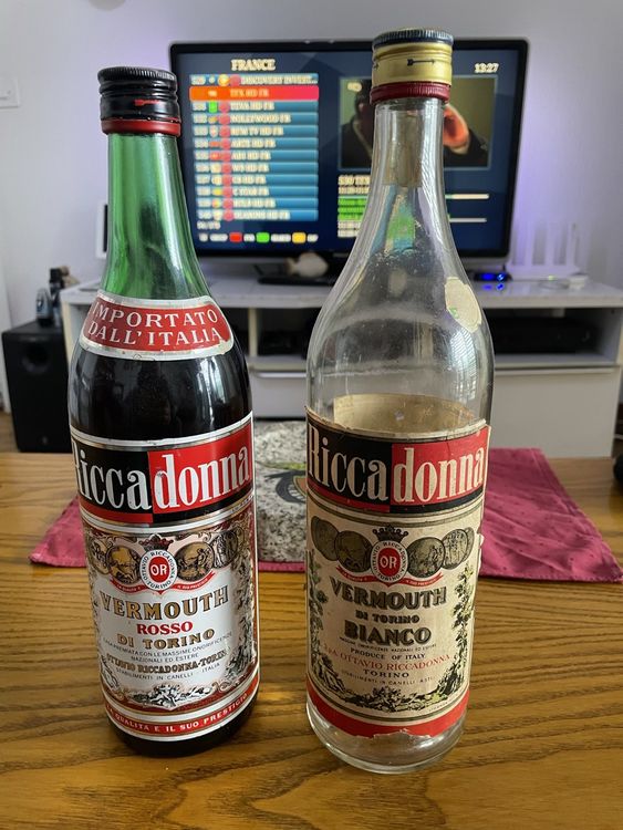 RICCADONA | Vintage Bottles Vermouth | Italia 🇮🇹 (Gebraucht) in Denges für CHF 30 – mit ...