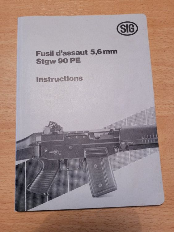 Règlement original Sig sur le PE-90, Stgw 90, Fass 90 | Kaufen auf Ricardo