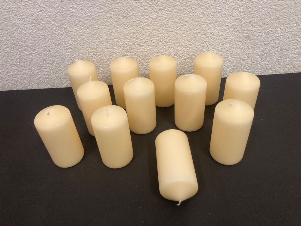 Kerzen Paket, 12 Stück a je ca. 12 x 6 x 6 cm, creme (Neu (gemäss ...