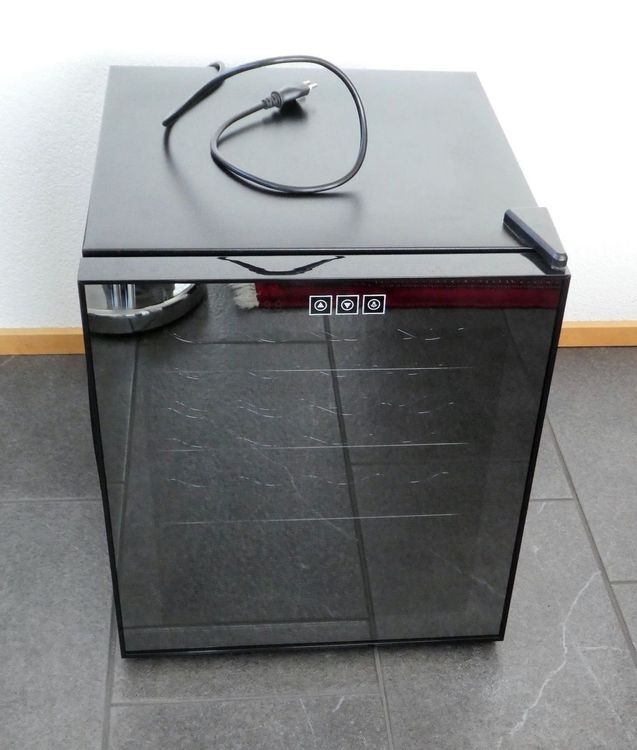 Weinkühlschrank Novamatic Vinocave 10 (Gebraucht) in Unterlunkhofen für ...