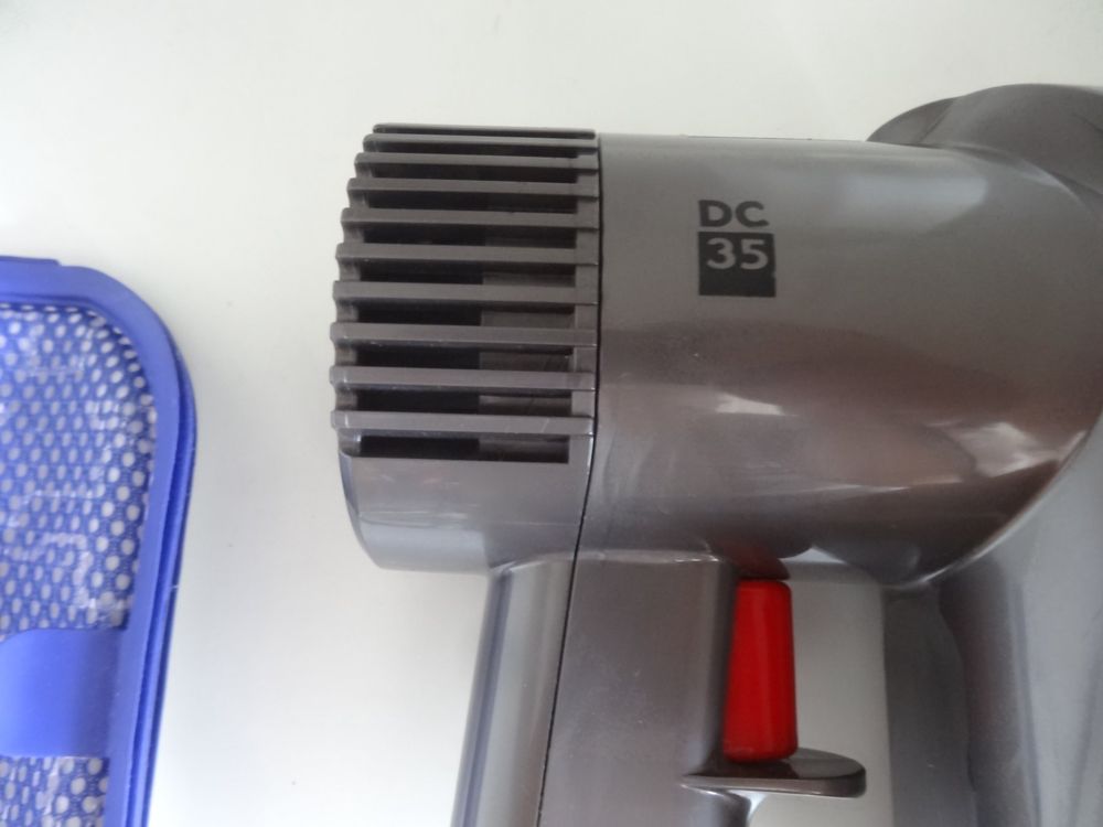 PARTS: DYSON DC35 Originalzubehör: Motor u. Filter gereinigt | Kaufen ...