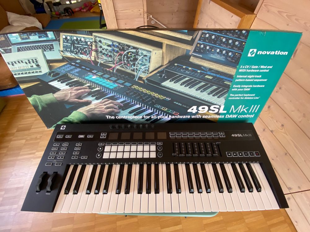 Novation SL MkIII - Keyboard Controller für MIDI, CV und DAW | Kaufen ...