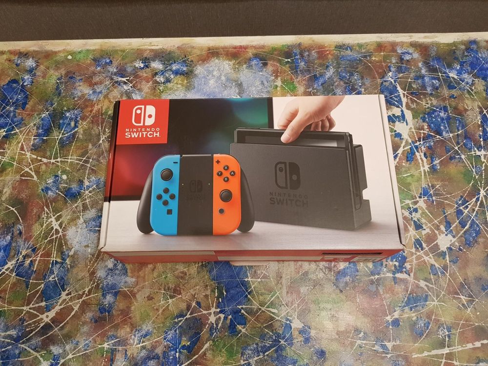 Switch / Carton d'emballage vide (Gebraucht) in Morges für CHF 4 – mit ...