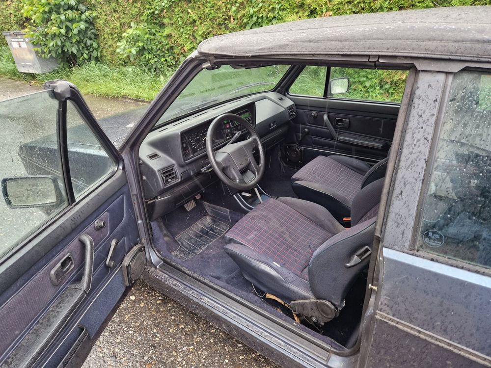 VW Golf 1 Cabriolet Midnight Blue Special | Kaufen auf Ricardo