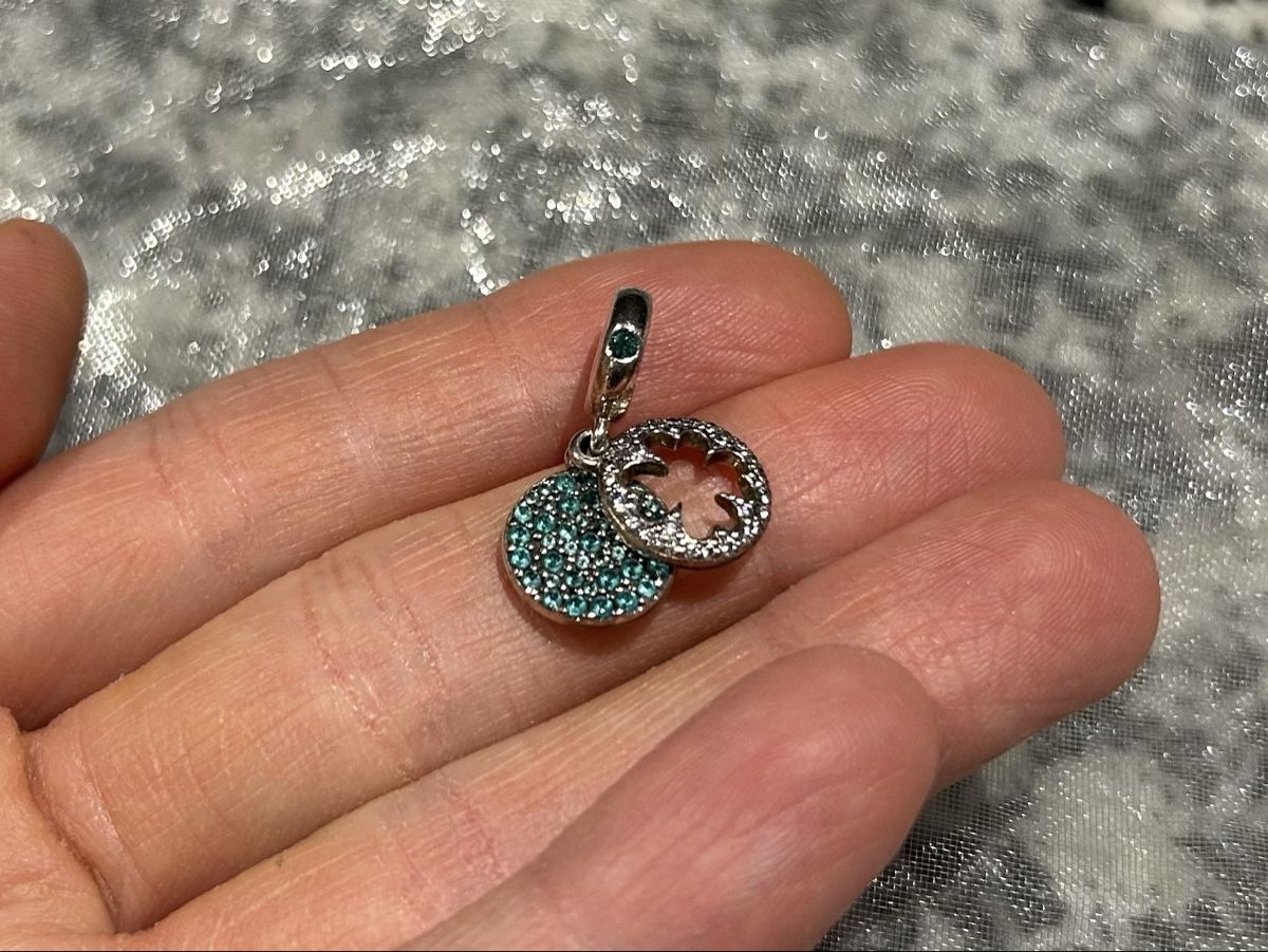 Pandora Charm Kleeblatt 🍀 mit Zirkonia, Top Zustand! (Neu (gemäss ...