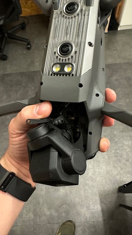 DJI Mavic 3 pro CRASH (Gebraucht) in Verossaz für CHF 301 – mit ...