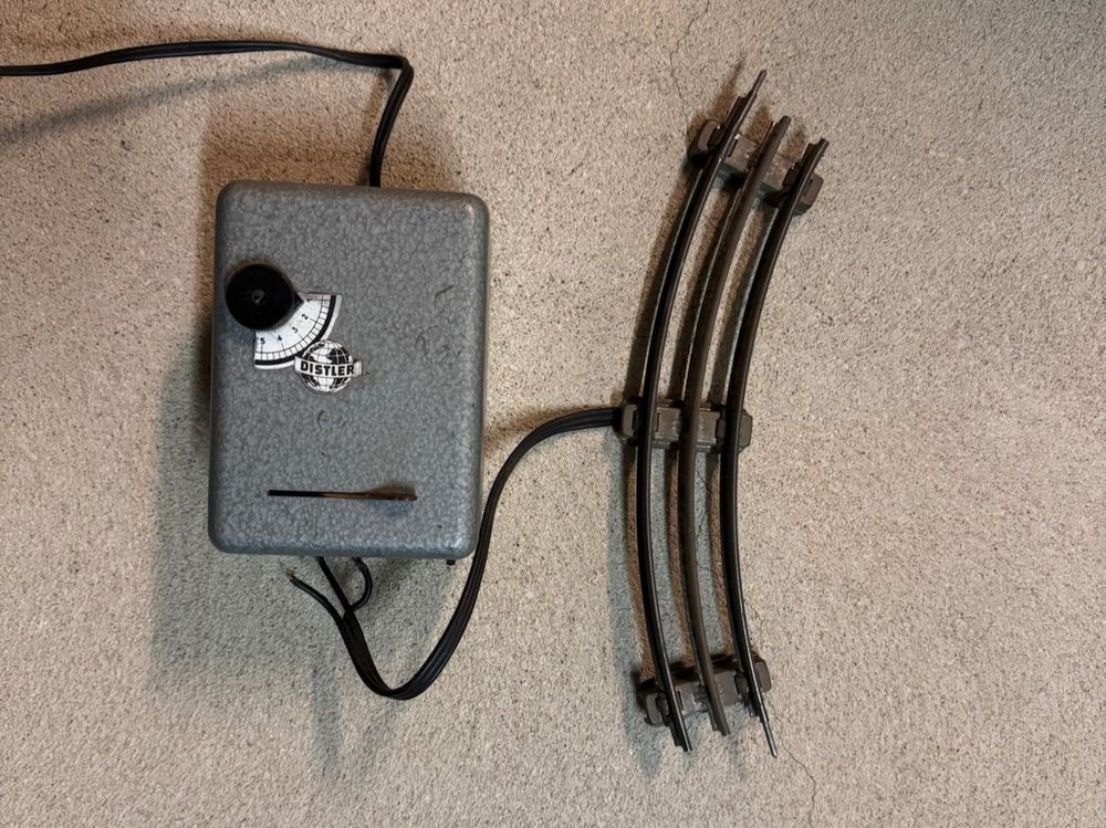 Distler Modelleisenbahn Trafo (Gebraucht) in Herzogenbuchsee für CHF 33 – mit Lieferung auf ...