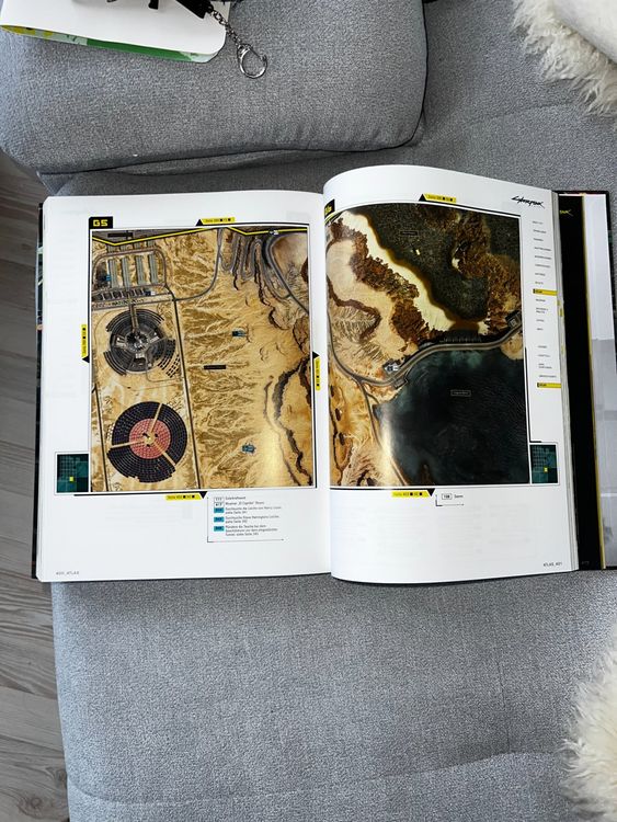 Cyberpunk 2077 The Complete Official Guide-Collectors Editio (Gebraucht ...