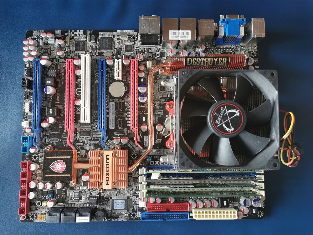 Foxconn Destroyer Motherboard für Kenner (Gebraucht) in Wangen ZH für ...