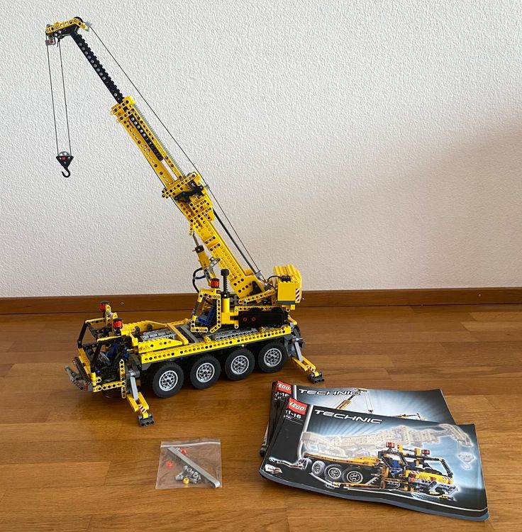 LEGO Technic 8421 Kranwagen m. Pneumatik +Motor Mobile Crane (Gebraucht) in Arlesheim für CHF 90 ...