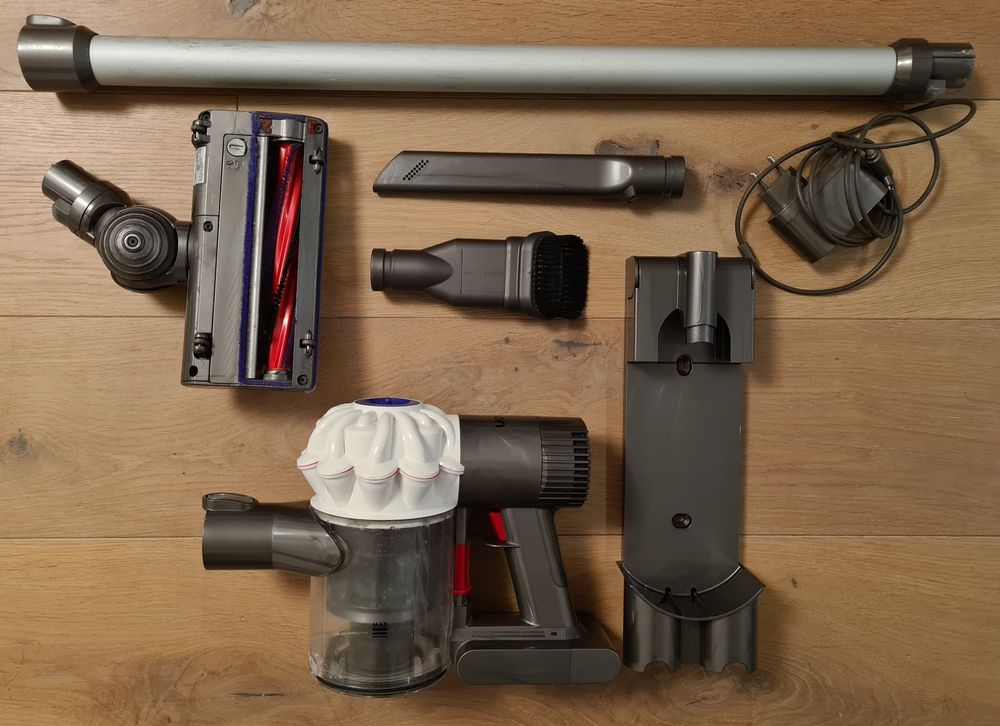 Dyson v6+ | Kaufen auf Ricardo
