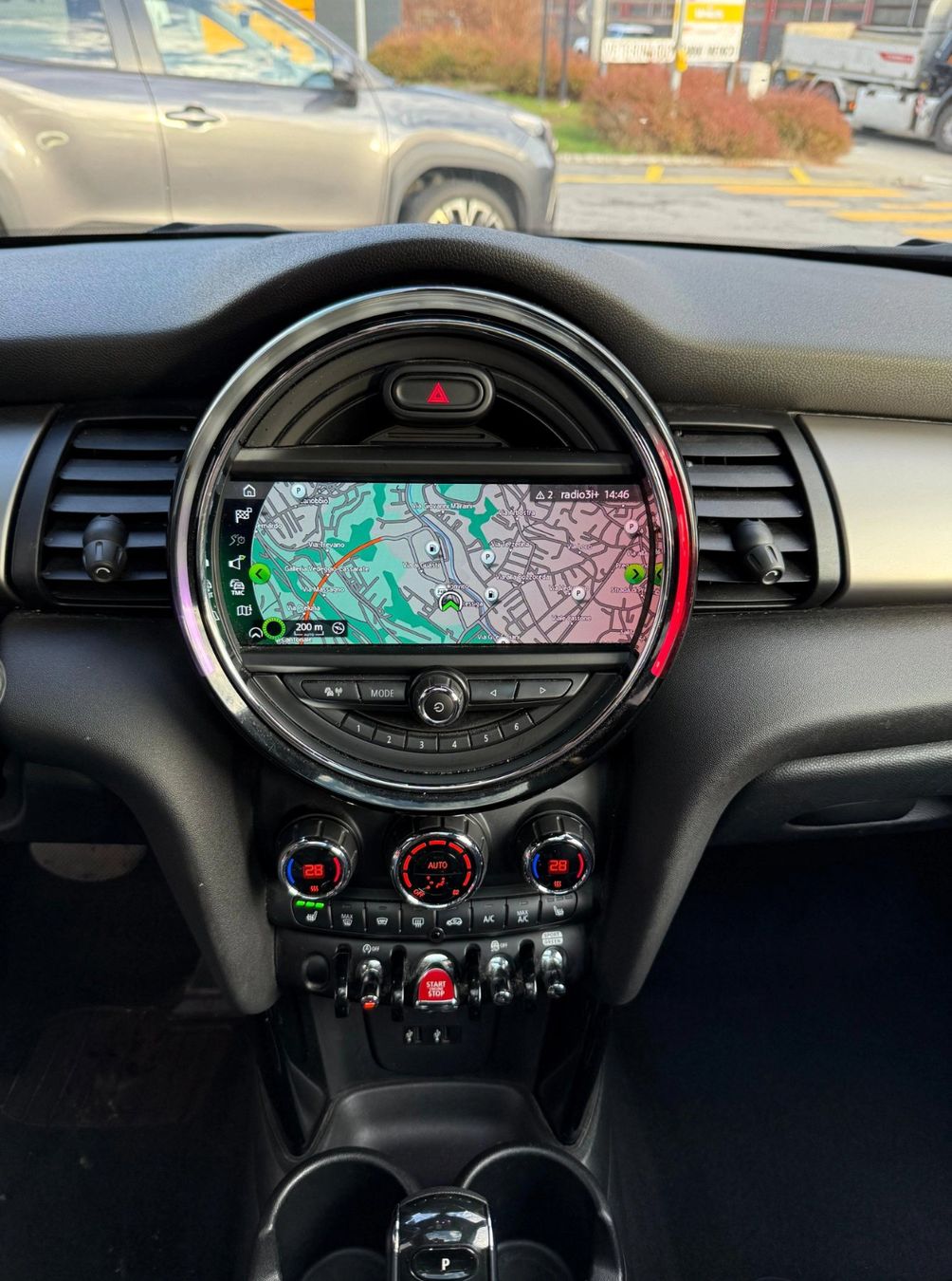 Bellissima MINI Cooper Blackyard Steptronic Tetto apribile (Usato) a ...