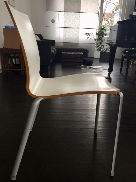 4 weisse Vitra Stühle Taino (Gebraucht) in Zürich für CHF 360 – mit ...