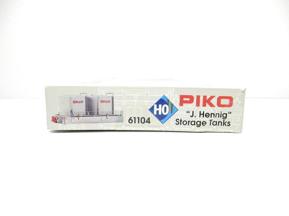 PIKO H0 61104 Tanklager "J. Hennig" (Neu und originalverpackt) in Olten ...