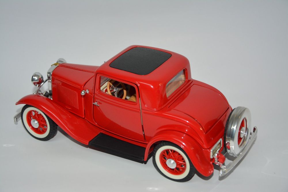 Ford 1932 3-Window Coupe , Road Signature 92248 , 1:18 (Gebraucht) in ...