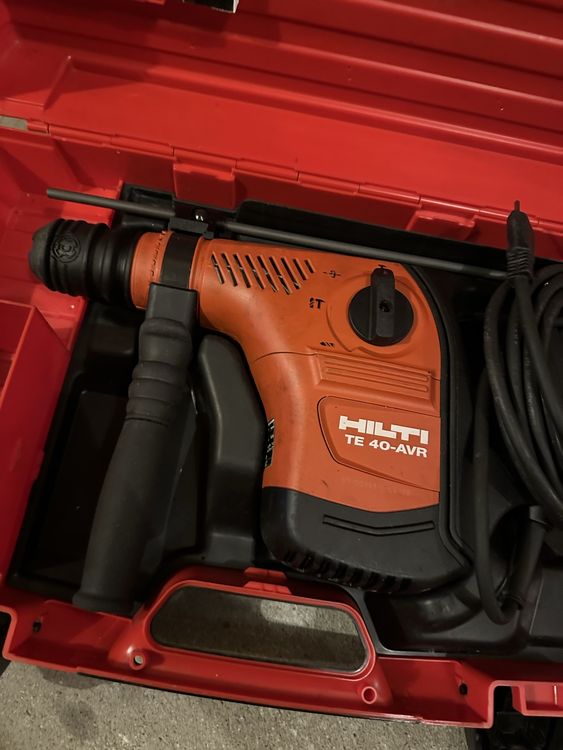 Hilti TE 40-AVR Abbruchhammer Bohrhammer + Bohrer Set (Gebraucht) in St ...