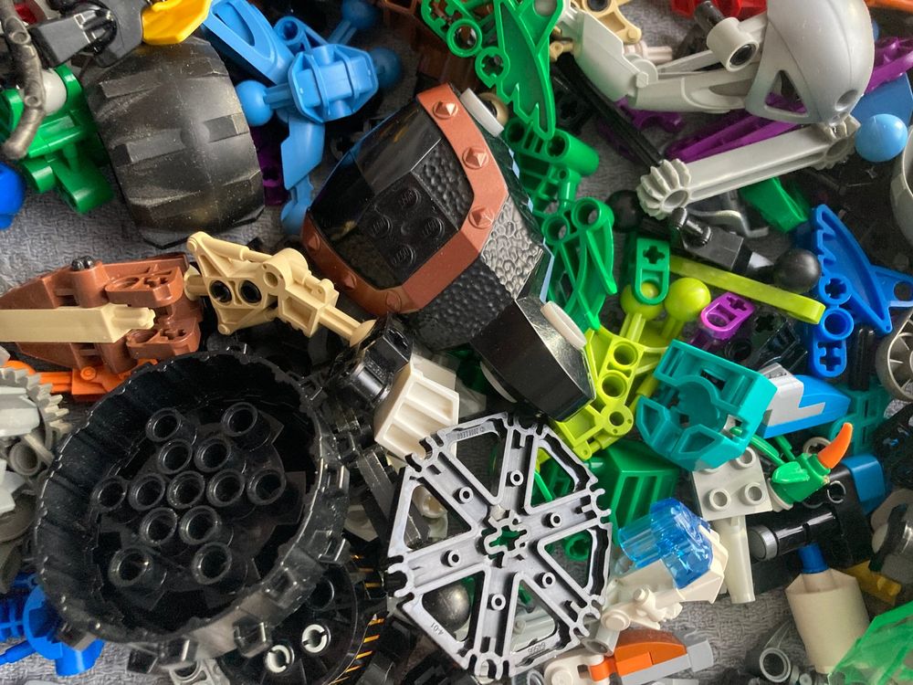 1,3 Kg Lego grosse und kleine Bionicel Teile | Kaufen auf Ricardo