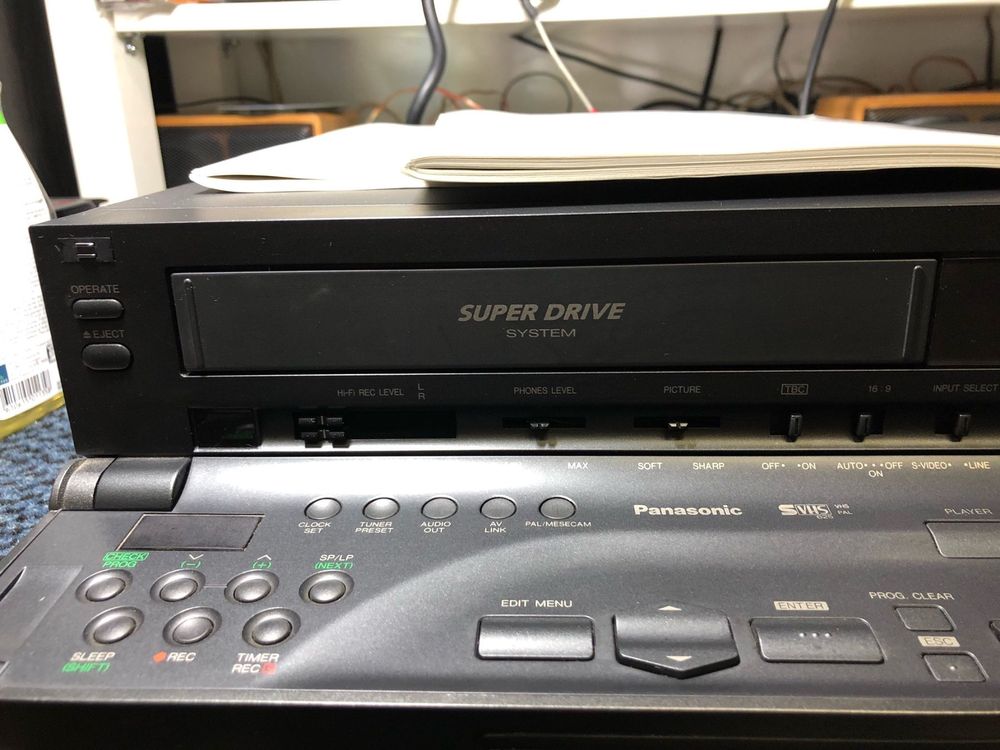 PANASONIC NV-HS1000 S-VHS videorecorder (Gebraucht) in Cadenazzo für ...
