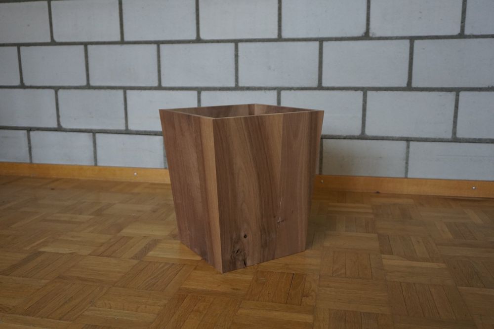Deko-Box aus Massiv Holz Nussbaum (Neu und originalverpackt) in Giswil ...