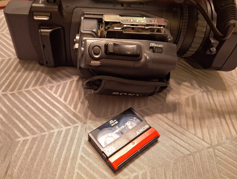 Professionnel Sony HDV 1080i/DV ZOOM x 20 + accessoires | Kaufen auf ...