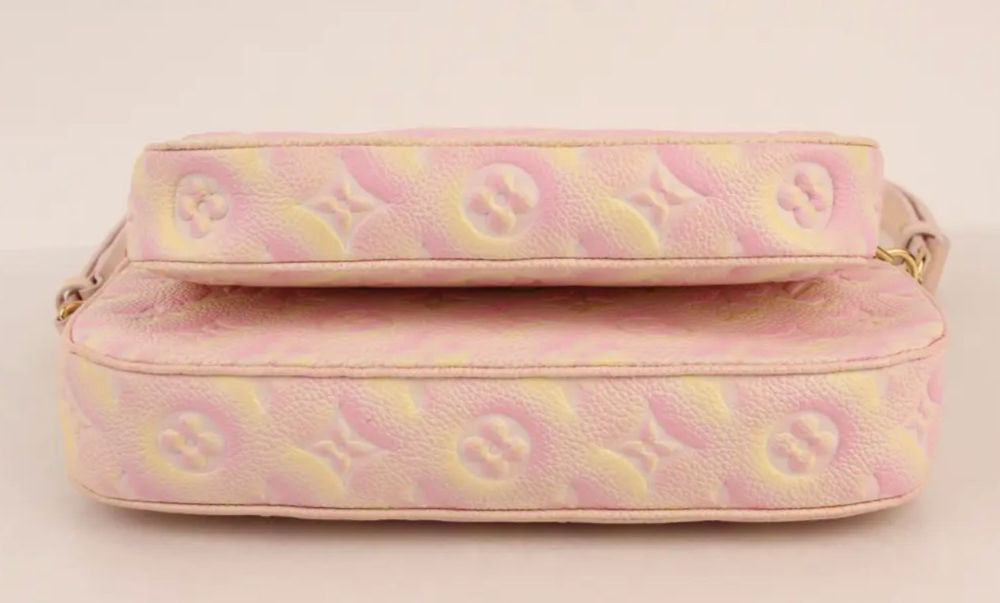 👜 ️Louis Vuitton Multi Pochette Stardust 💋 (Neu (gemäss Beschreibung)) in Steinhausen für CHF ...