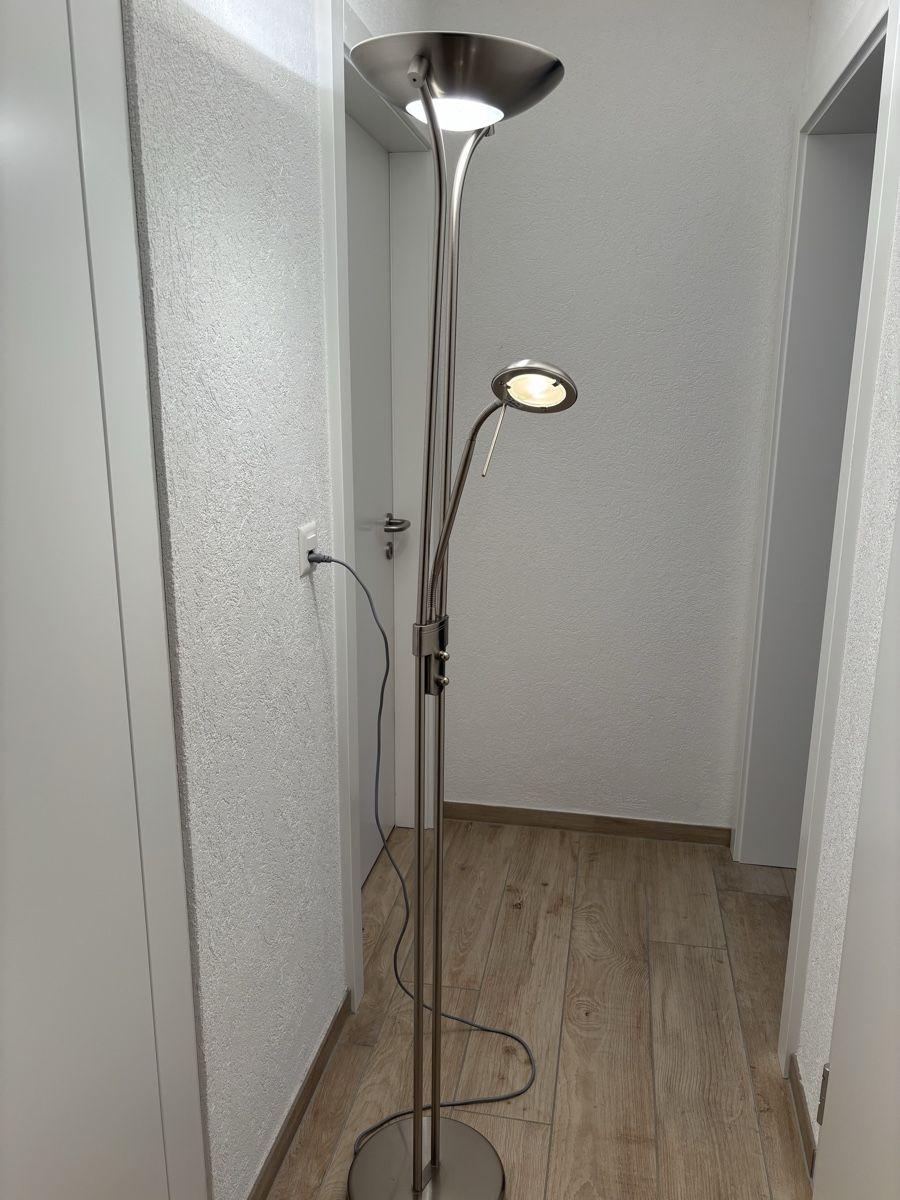 Lampe de salon halogène en métal argenté, état neuf (D'occasion) à ...