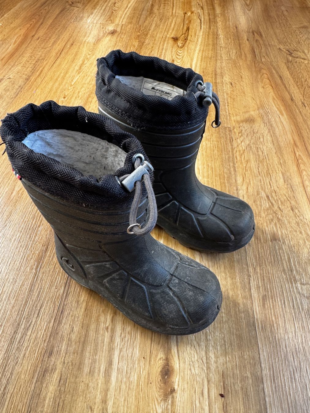 Viking Winterstiefel, Grösse 29, Schwarz (Gebraucht) in Basel für CHF 5 ...