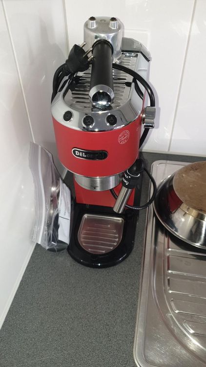 Delonghi EC685. R Dedica red inkl. Garantie (Neu (gemäss Beschreibung ...