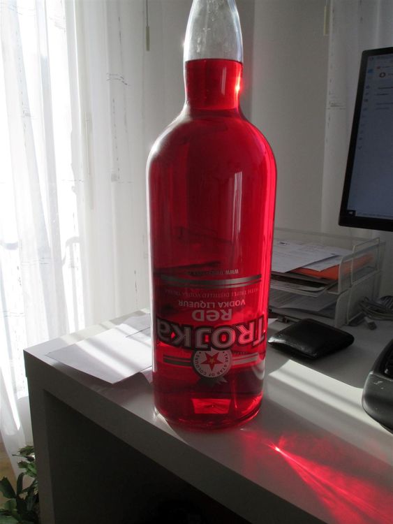 Trojka Red Vodka Liqueur | Kaufen auf Ricardo