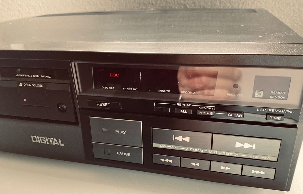 Sony DCP-101 Compact-Disc Player | Kaufen auf Ricardo