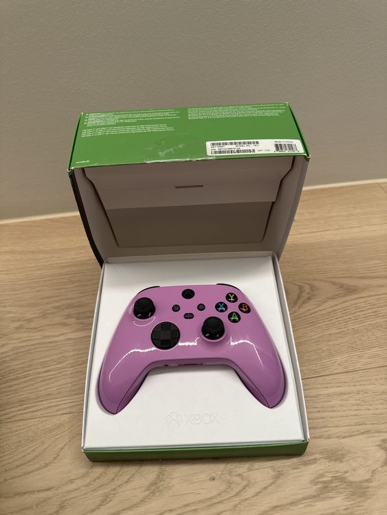 Xbox Controller rosa (Gebraucht) in Küttigen für CHF 11 – mit Lieferung ...