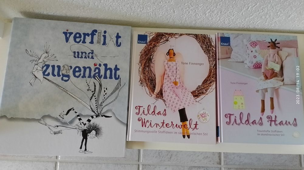 2x Tilda Buch mit Anleitungen + Näh-Organizer-Ordner (Gebraucht) in Neuhausen für CHF 10 – mit ...