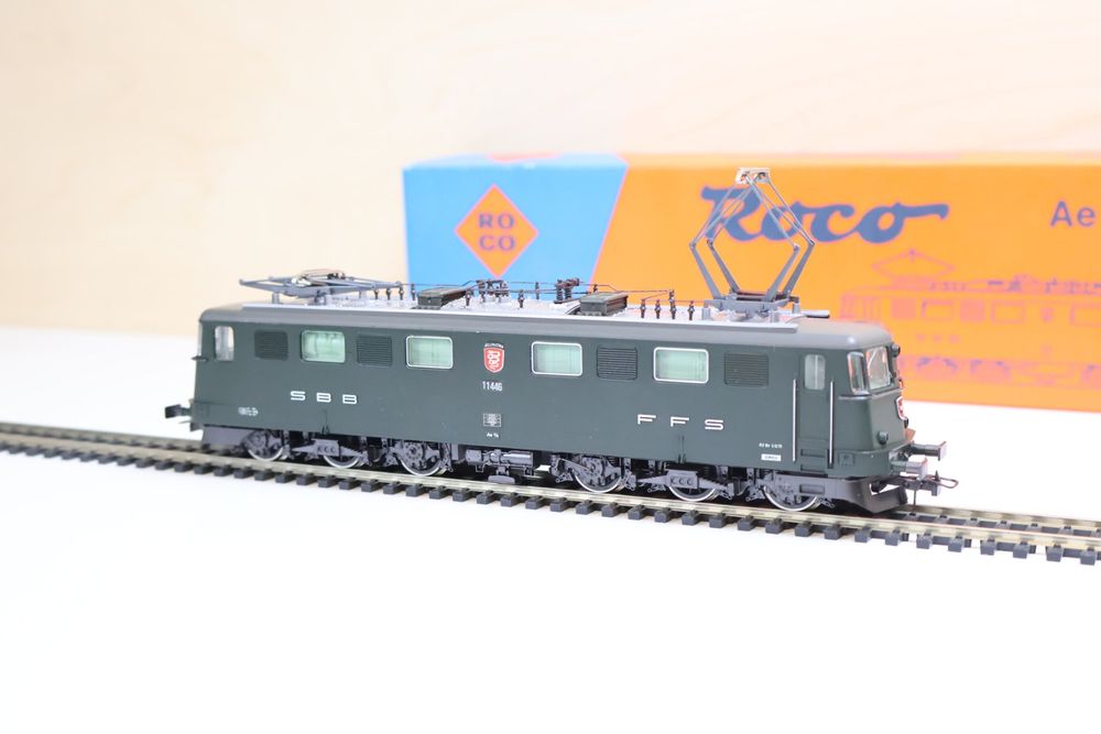 ROCO SBB Ae 6/6 E-Lok - "Bellinzona" 43536 - H0 (Gebraucht) in Winterthur für CHF 65 – mit ...