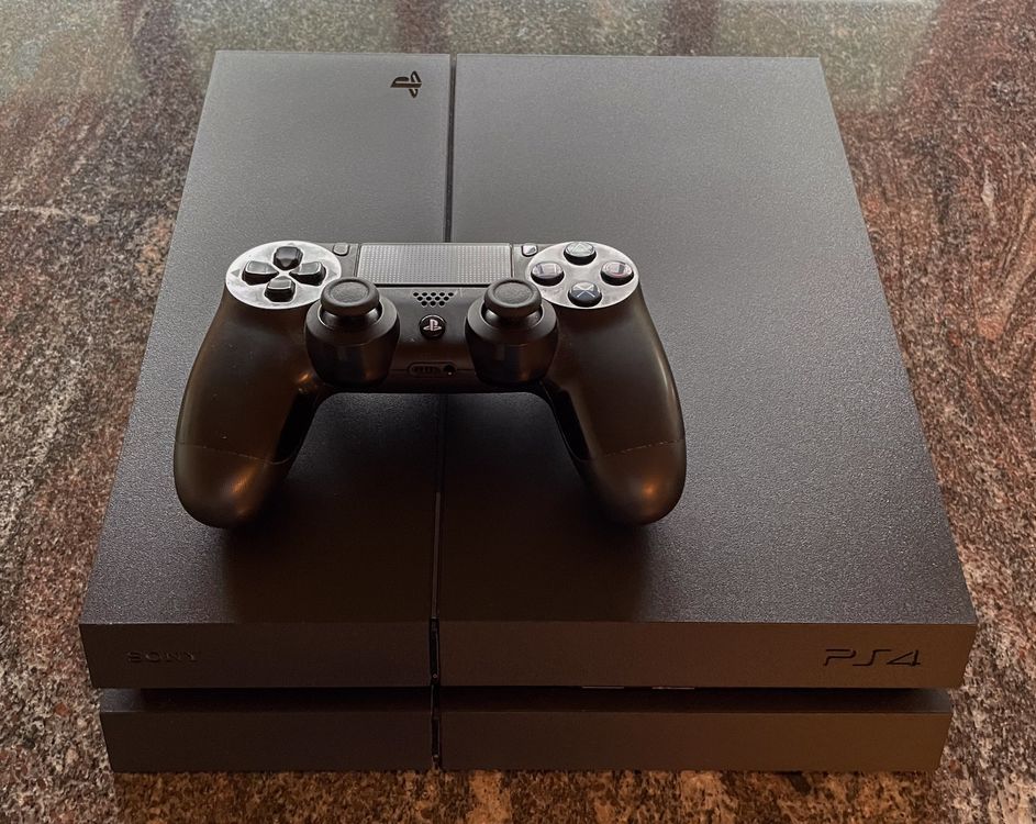 PS4 500 GB inkl. Controller (Gebraucht) in Rodersdorf für CHF 69 – mit Lieferung auf Ricardo kaufen