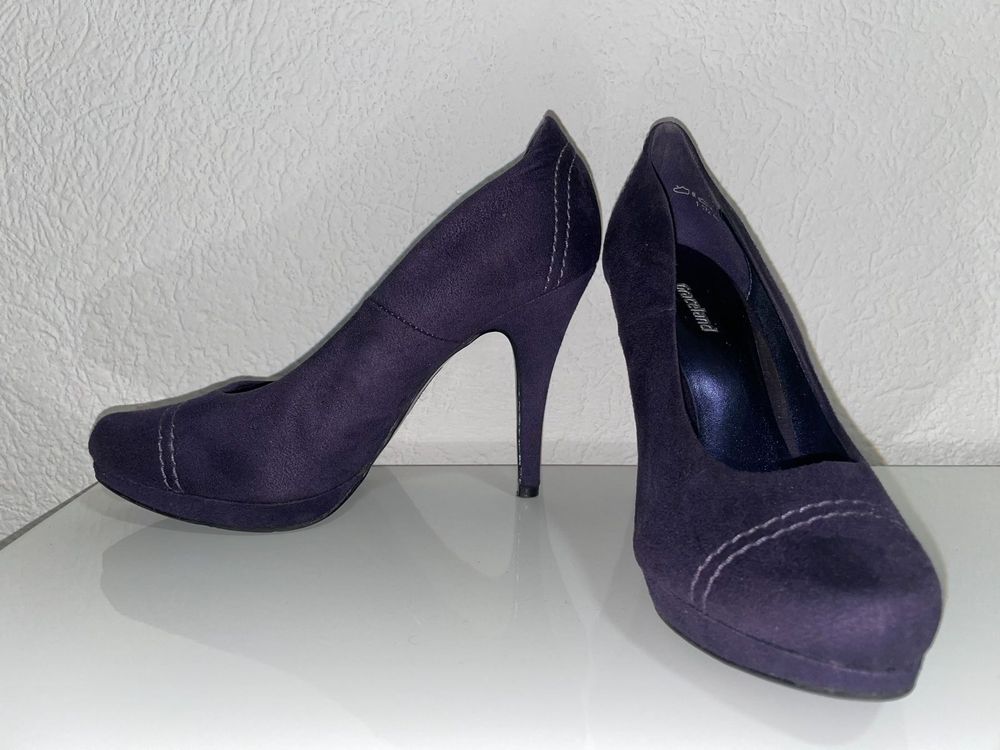 Violette High Heels (Gebraucht) in Zürich für CHF 15 – mit Lieferung ...