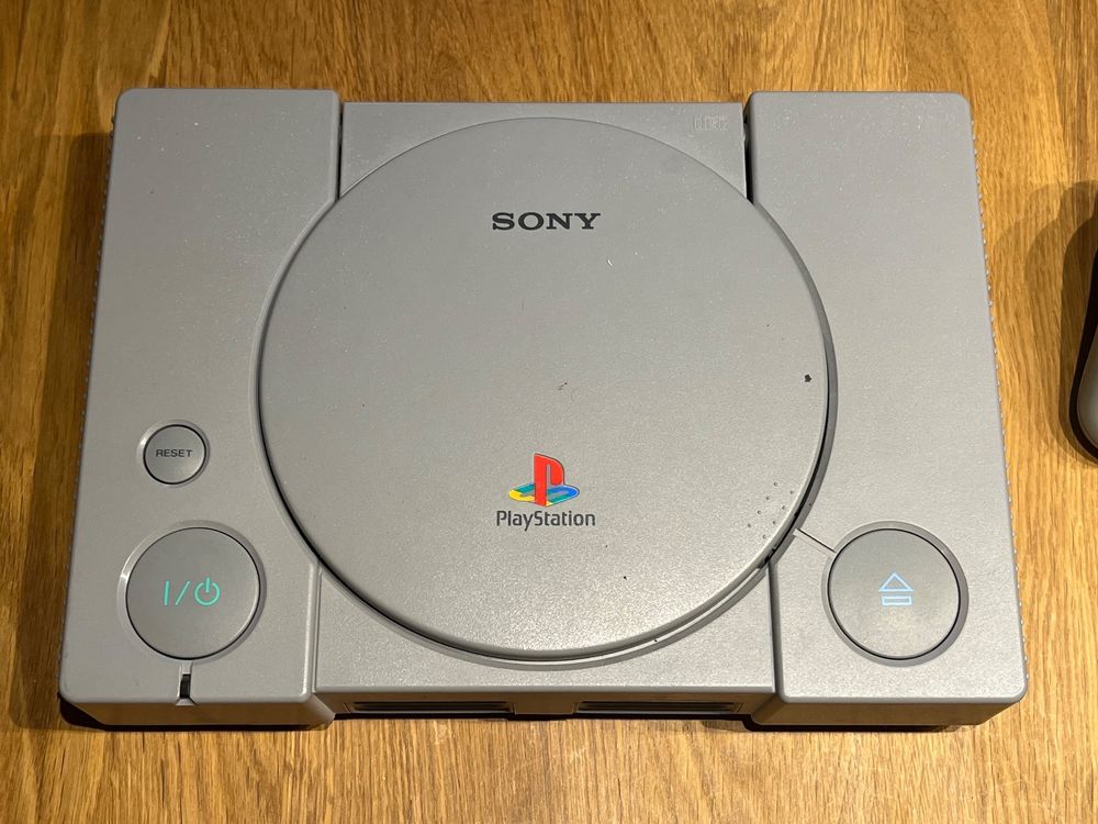 Playstation 1 mit Chip Ps1 Sony Retro (Gebraucht) in Basel für CHF 75 ...