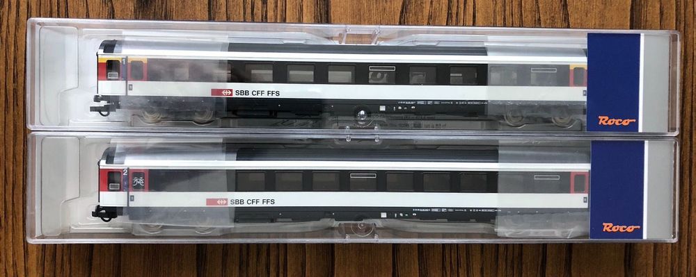 ROCO 74395+74396 2 Reisezugwagen SBB CFF (Neu und originalverpackt) in ...