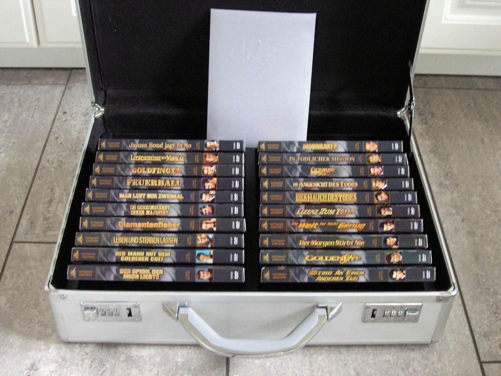 James Bond 007 Monster-Case limitierte Auflage [20 x 2 DVDs] | Kaufen ...