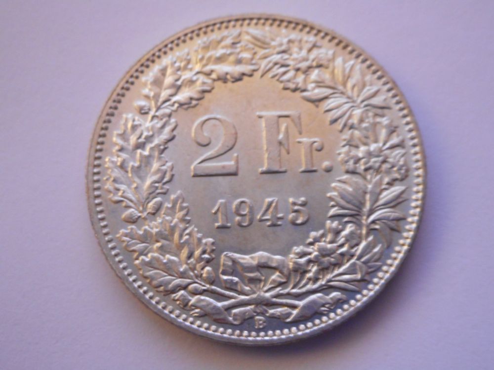 2 Fr. 1945 unz (Neu (gemäss Beschreibung)) in Kriegstetten für CHF 9.9 – mit Lieferung auf ...