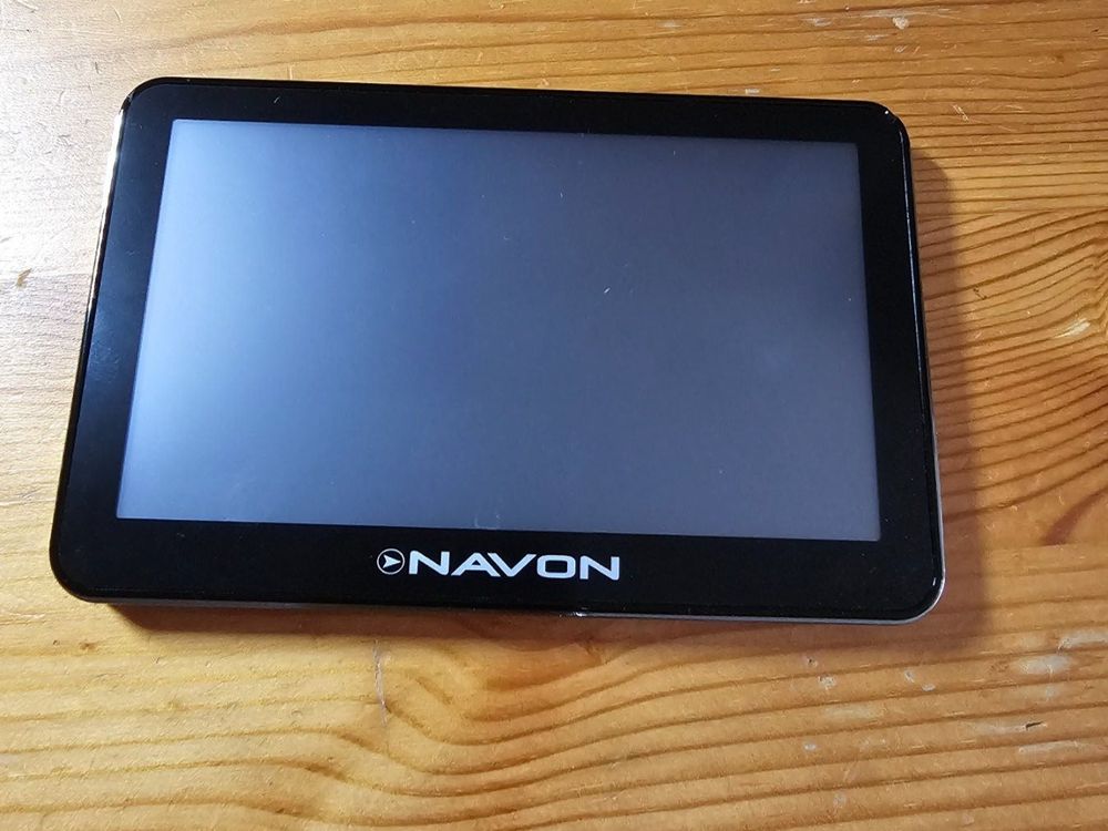 Navon GPS Navigation 5 " Touch Screen LCD Display n 670 Plus (Neu ...