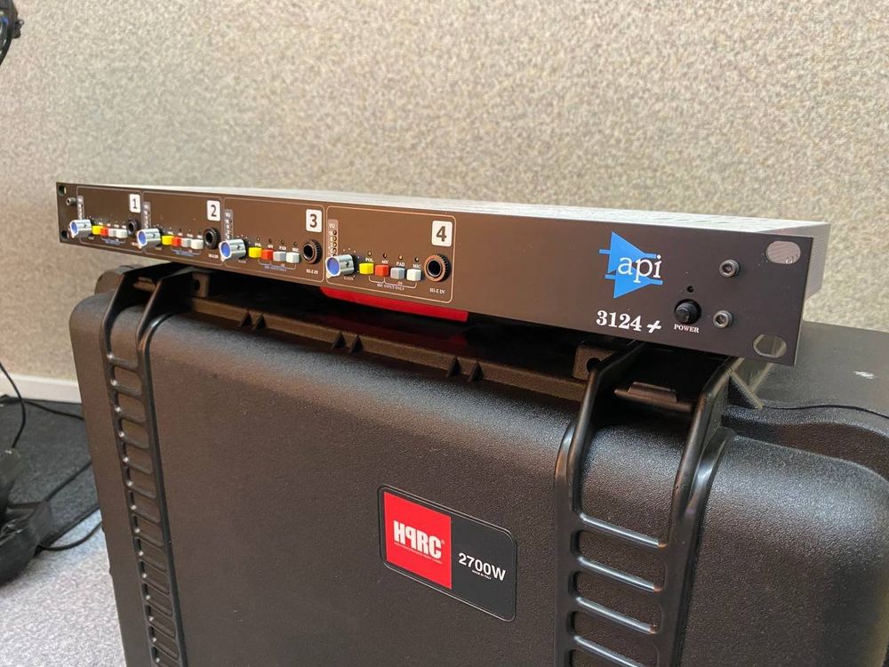 API Audio 3124+ 4 Channel Mic Preamp (2) | Kaufen auf Ricardo API Audio 3124+ 4 Channel Mic Preamp (2) | Kaufen auf Ricardo