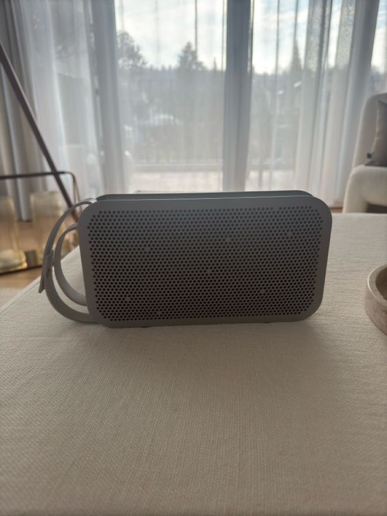 B&O Beosound A2 Bluetooth Lautsprecher greige/gold (Gebraucht) in ...