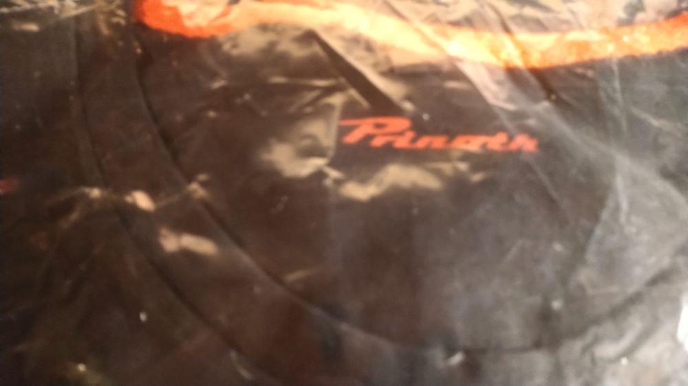 Prinoth T-Shirt (Neu und originalverpackt) in Valendas für CHF 6 – mit ...